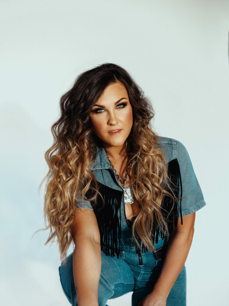 Ashley Barron Headlines the National Scleroderma Foundation Benefit ...